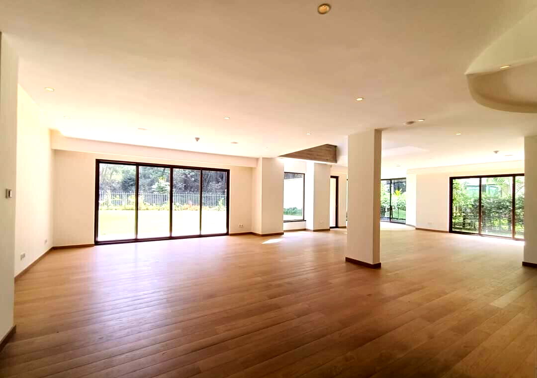 Half-Acre Townhouse with Sunken Lounge & Study - Lower Kabete - Lower ...